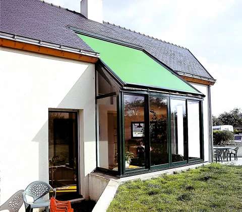 Conception et pose de stores pour vérandas sur mesure à Bordeaux ou en ...